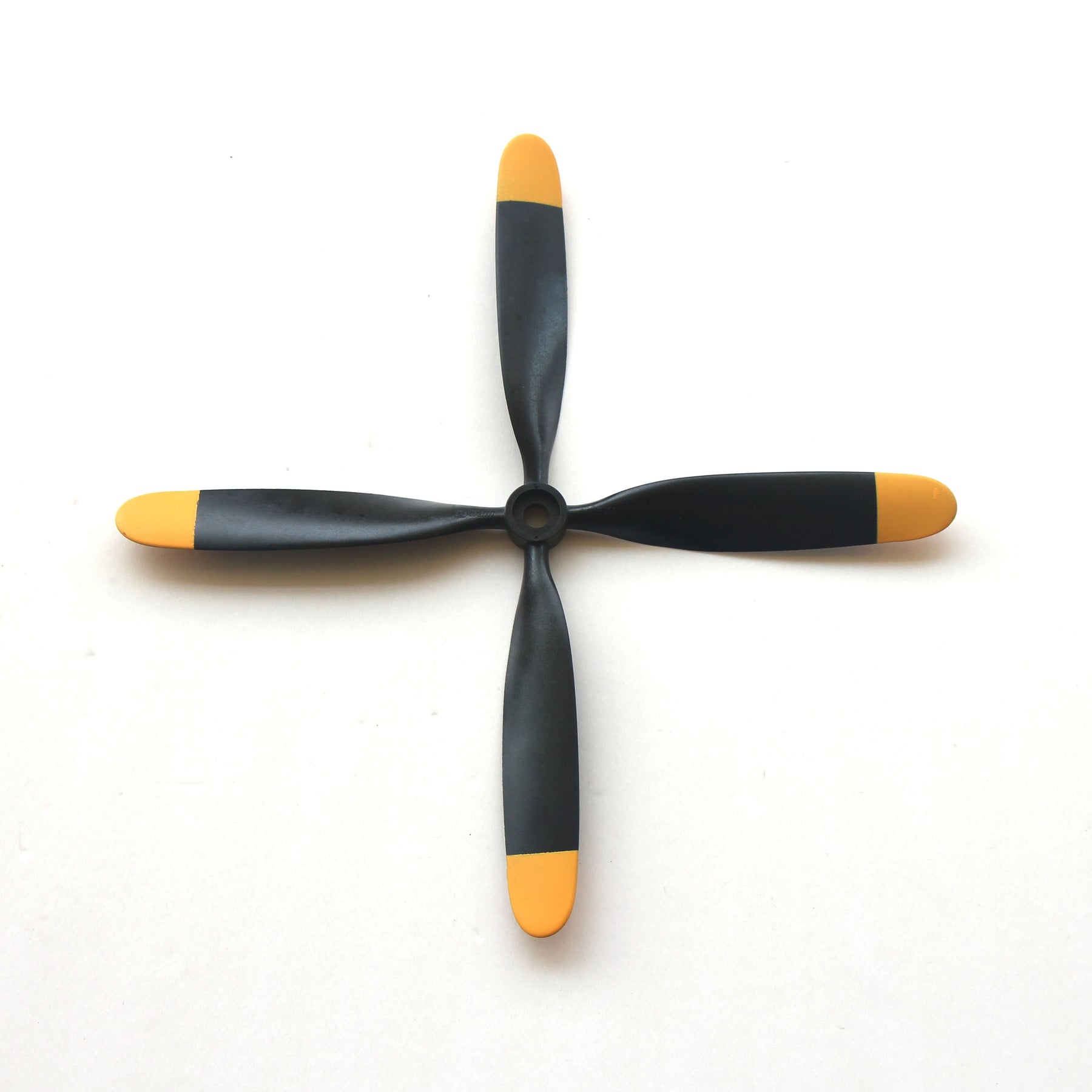 Dynam DYP-1026R 10.5x8x4 4-Blade Nylon Prop Reverse